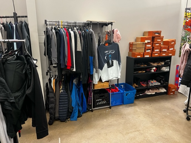 Falcon Showroom – Lively Middle School PTSA