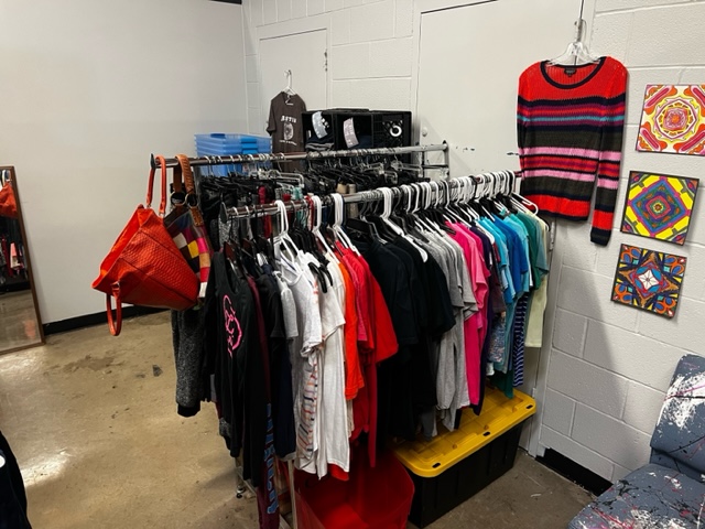 Falcon Showroom – Lively Middle School PTSA