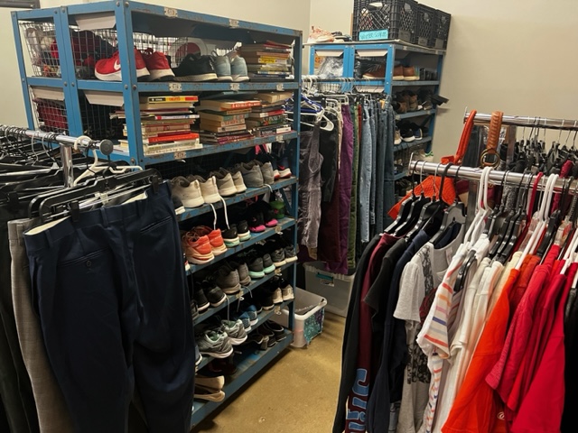 Falcon Showroom – Lively Middle School PTSA